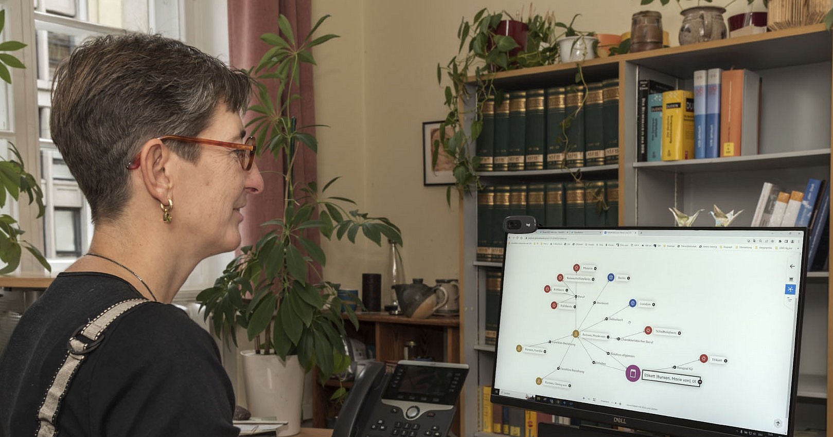 Gudrun Hoinkis vom Geheimen Staatsarchiv treibt die Anwendung von ...